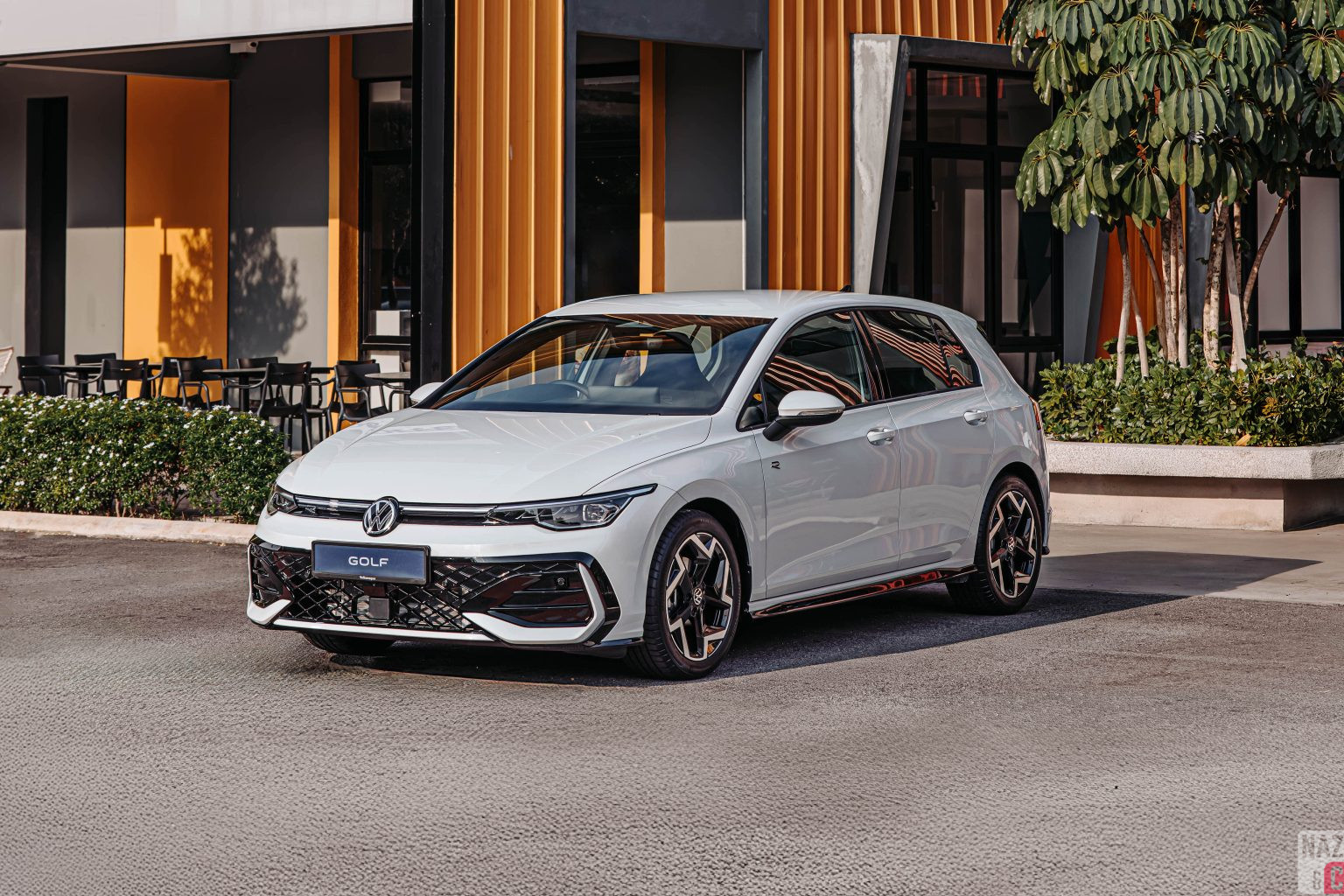 Volkswagen Golf R-Line & GTI Kini Dilancarkan di Malaysia – Rekaan ...